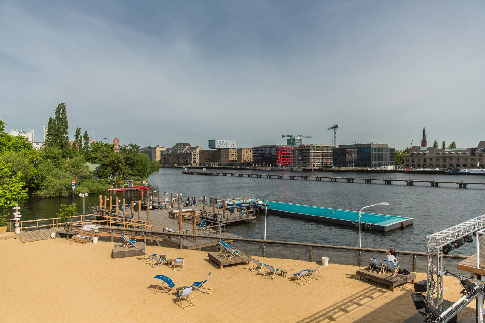 Badeschiff Berlin – Spree - Schwimmbad – Stadtstrand Berlin